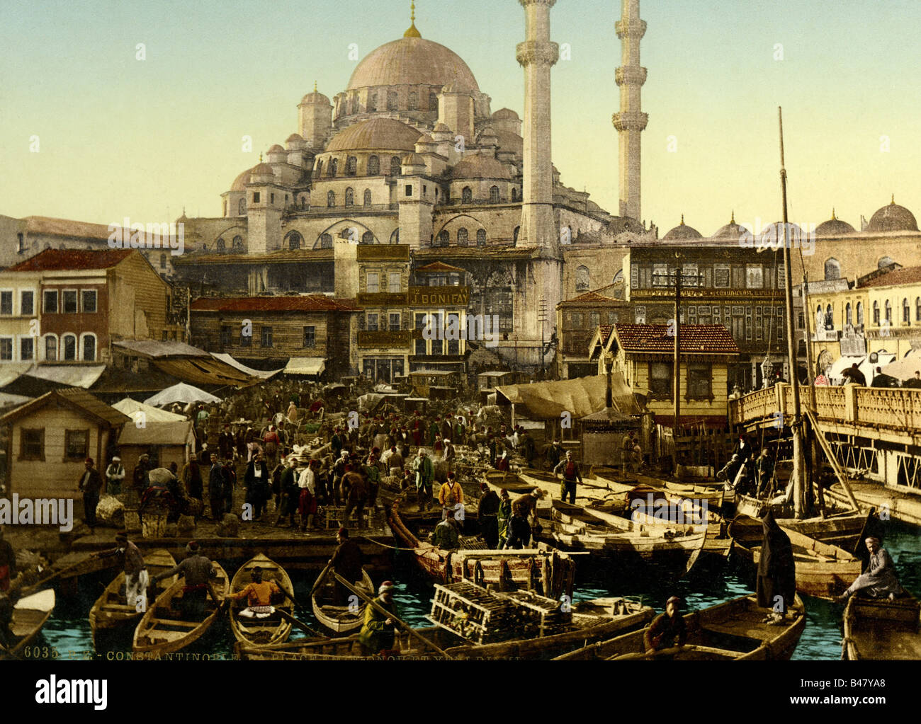 Géographie / voyage, Turquie, Istanbul, places, place Emin Onur et ...