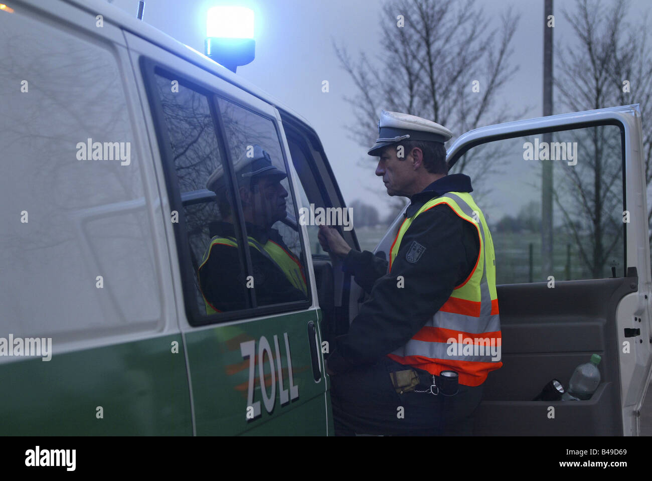 Contrôle De Douane Banque d'image et photos - Alamy