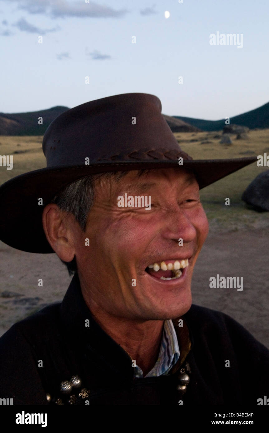 Smiling mongol Banque de photographies et d’images à haute résolution ...