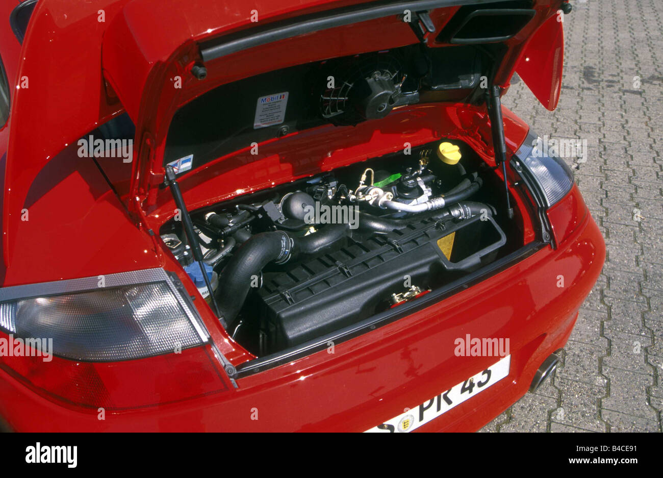 Moteur porsche 911 Banque de photographies et d’images à haute ...