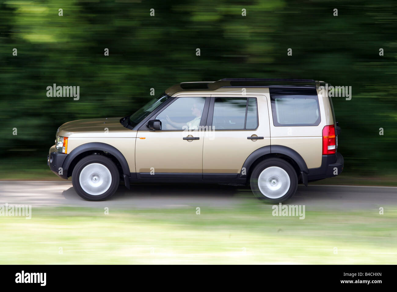 Land rover discovery v8 Banque de photographies et d’images à haute ...