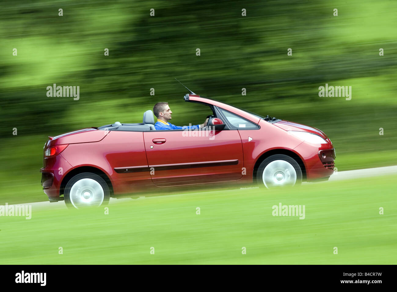 Mitsubishi colt czc 1 5 Banque de photographies et d’images à haute ...