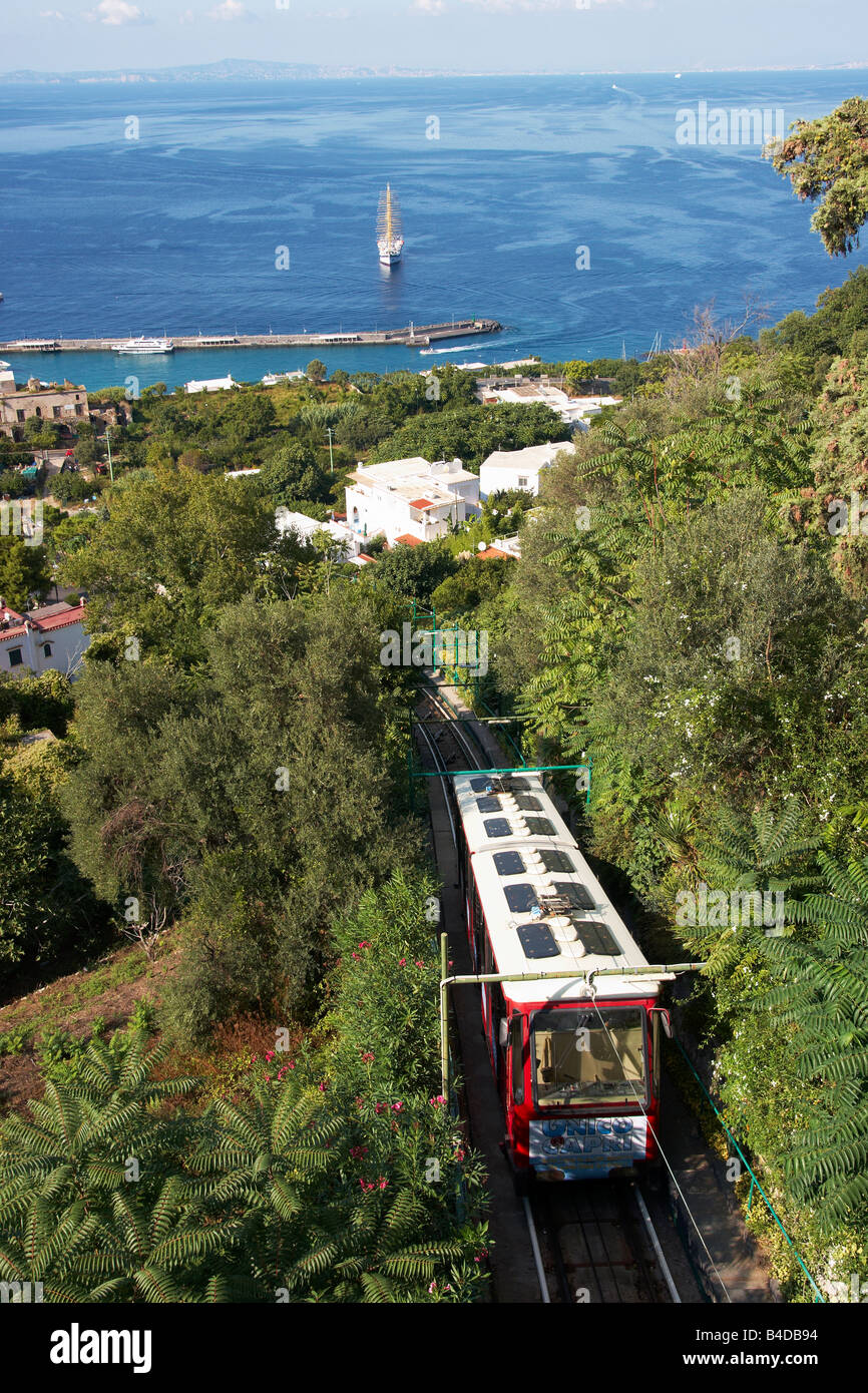 Funicular railway capri Banque de photographies et d’images à haute ...