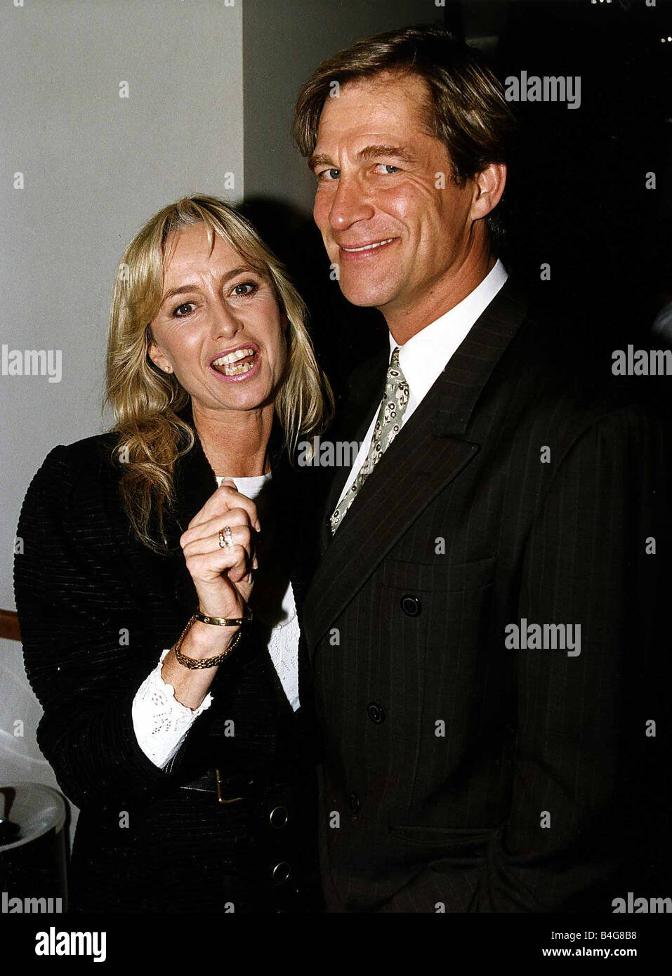 L'actrice Susan George et son mari Simon MacCorkindale au Michael ...