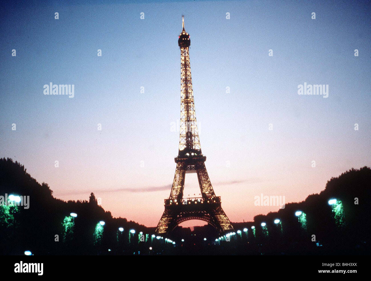 1990 paris Banque de photographies et d’images à haute résolution - Alamy
