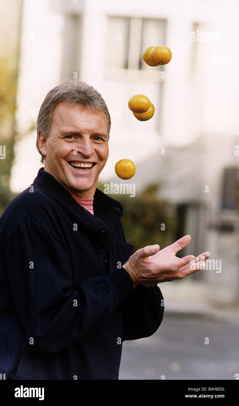 Peter Dean acteur qui jouait le rôle de Peter Beale dans le Feuilleton ...