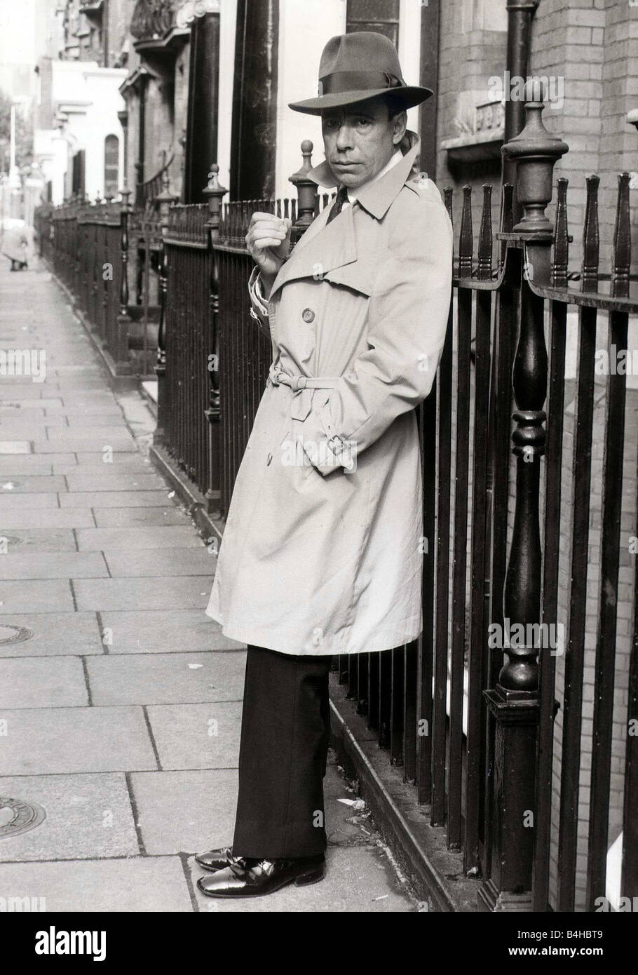 Humphrey bogart coat Banque de photographies et d’images à haute ...