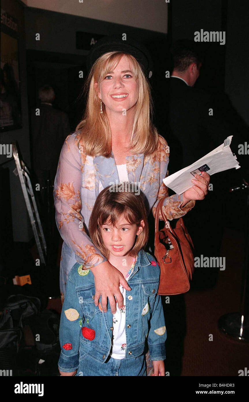 Imogen Stubbs Actrice Au Premiere Film De Mr Bean 1997 Photo Stock Alamy