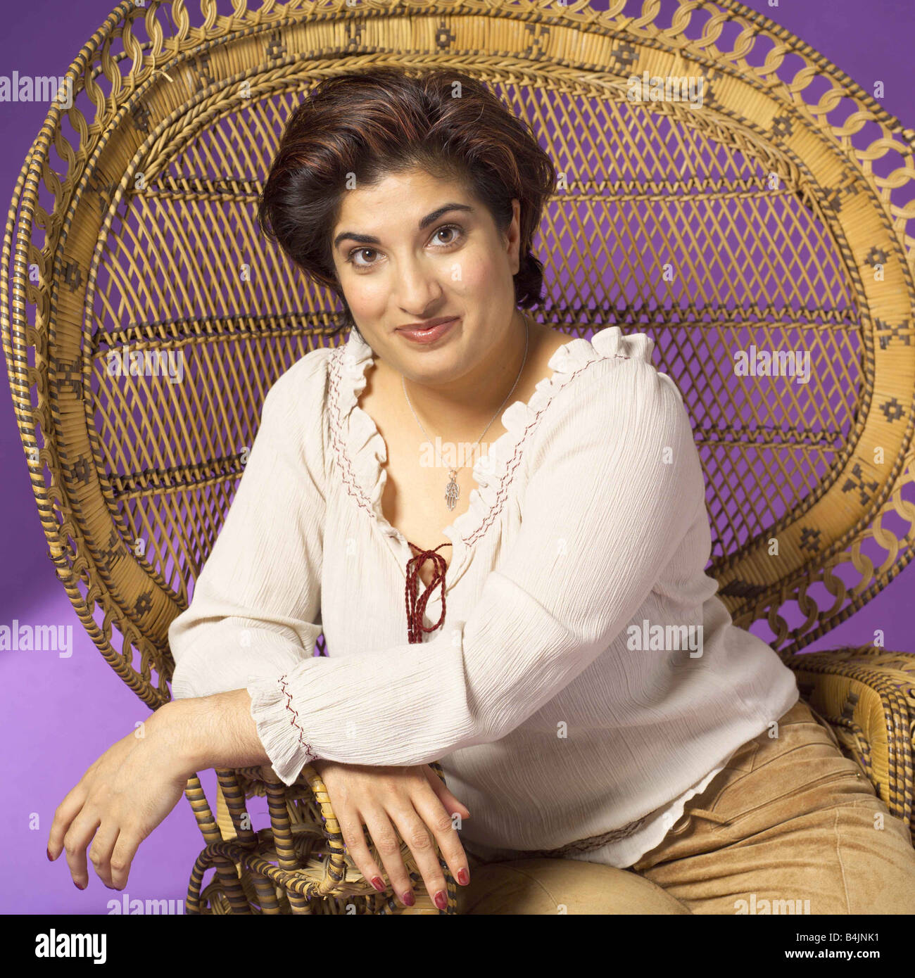 Mina Anwar Juin 2002 Divertissement actrice Portrait Smiling studio Pix actrices de télévision ...