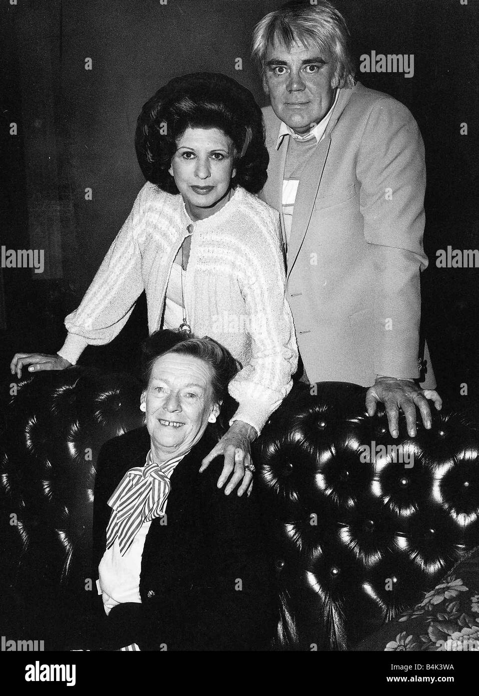 Actrice pat phoenix Banque d'images noir et blanc - Alamy