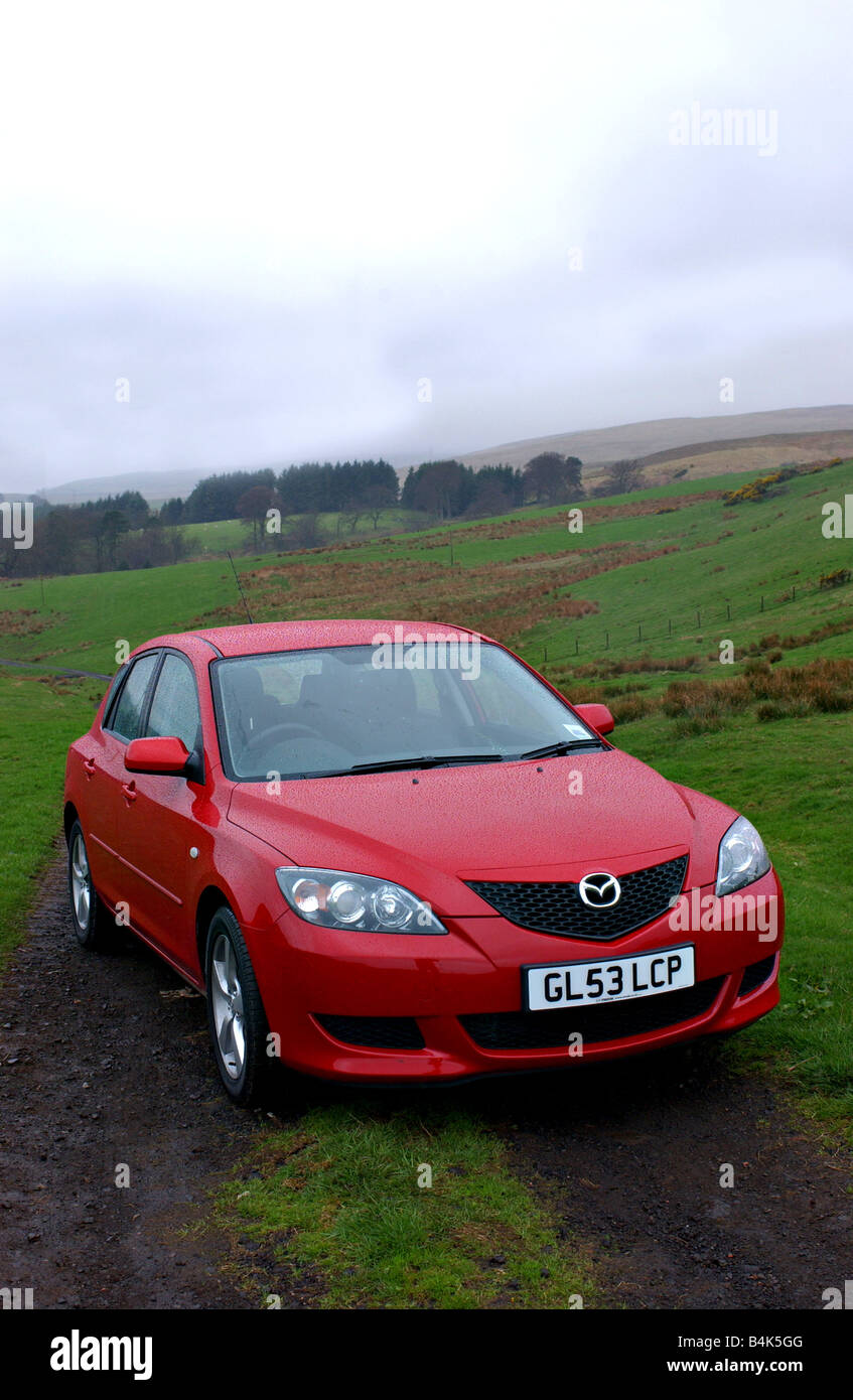 Mazda 3 Banque de photographies et d’images à haute résolution - Alamy