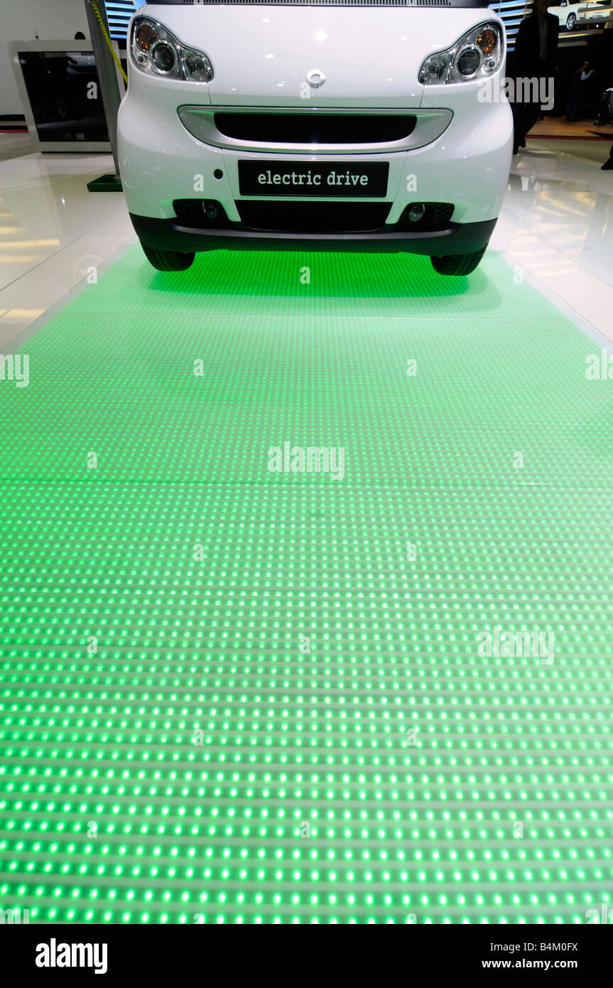 Smart car paris Banque de photographies et d’images à haute résolution ...