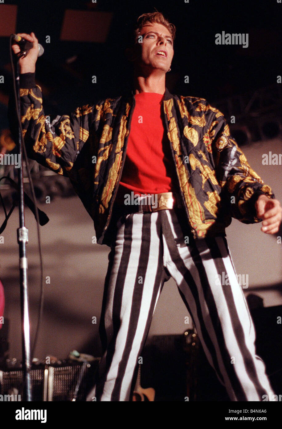 David bowie on stage glasgow Banque de photographies et d’images à ...