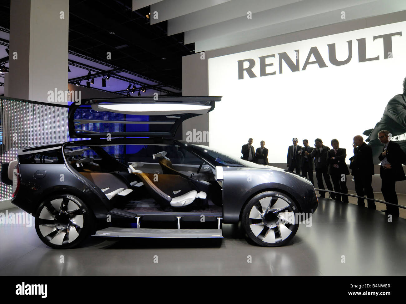 Renault design Banque de photographies et d’images à haute résolution ...