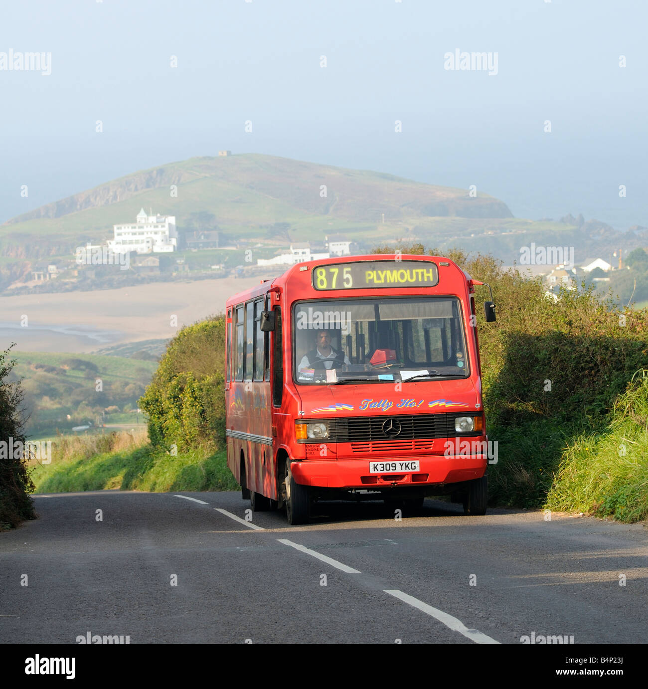 Bus anglais Banque de photographies et d’images à haute résolution - Alamy