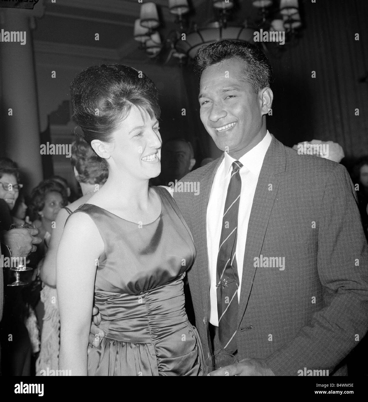 Rohan Kanhai Septembre 1963 West Indies Cricket Batteur avec nouvelle ...