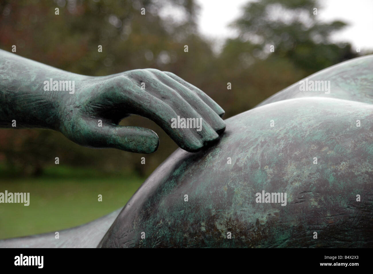 Henry moore art Banque de photographies et d’images à haute résolution ...