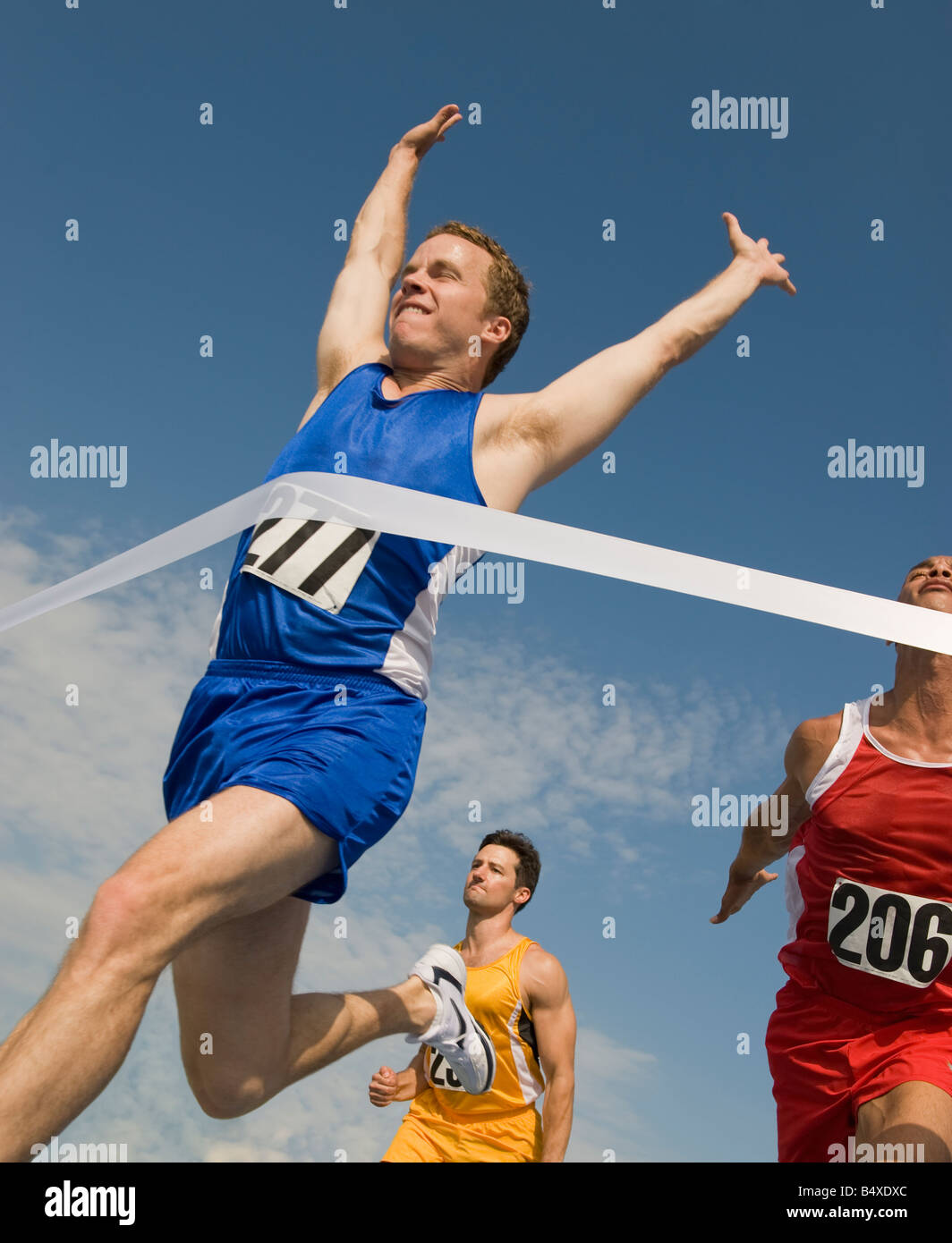 Winning race running tape Banque de photographies et d’images à haute ...
