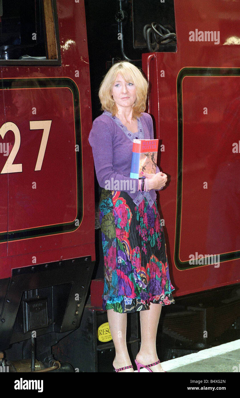 J K Rowling Auteur s'appuie sur un train à vapeur nommé Poudlard ...