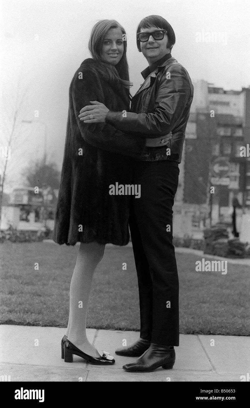 Roy orbison wife barbara anne Banque de photographies et d’images à ...