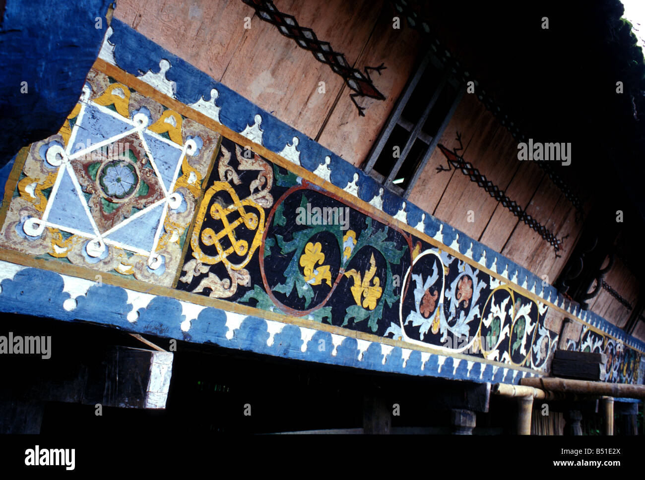 Maison de karo batak Banque de photographies et d’images à haute ...