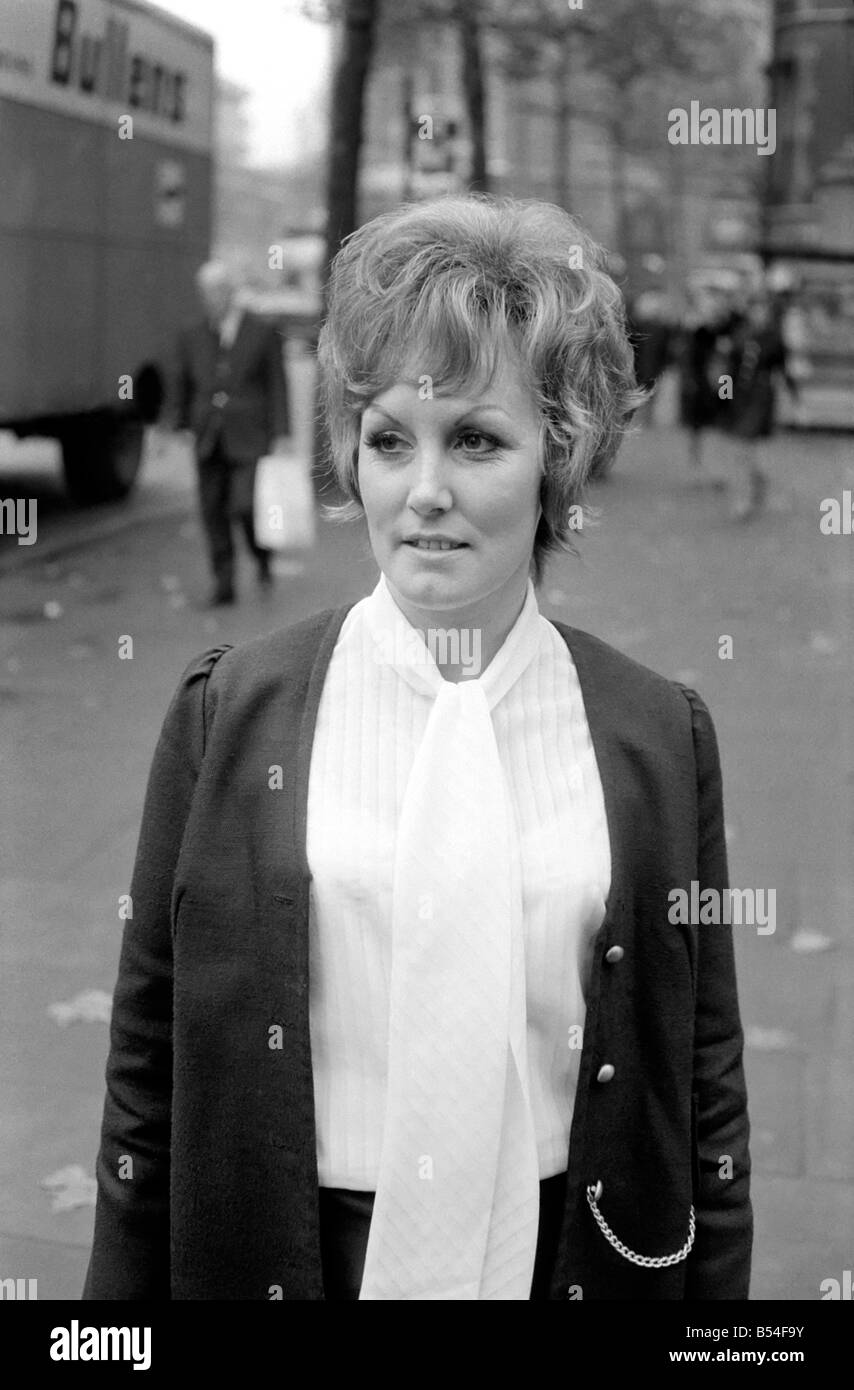 Mme Margaret Vincent sinon 'Craddock,' épouse de Gene Vincent qui a ...