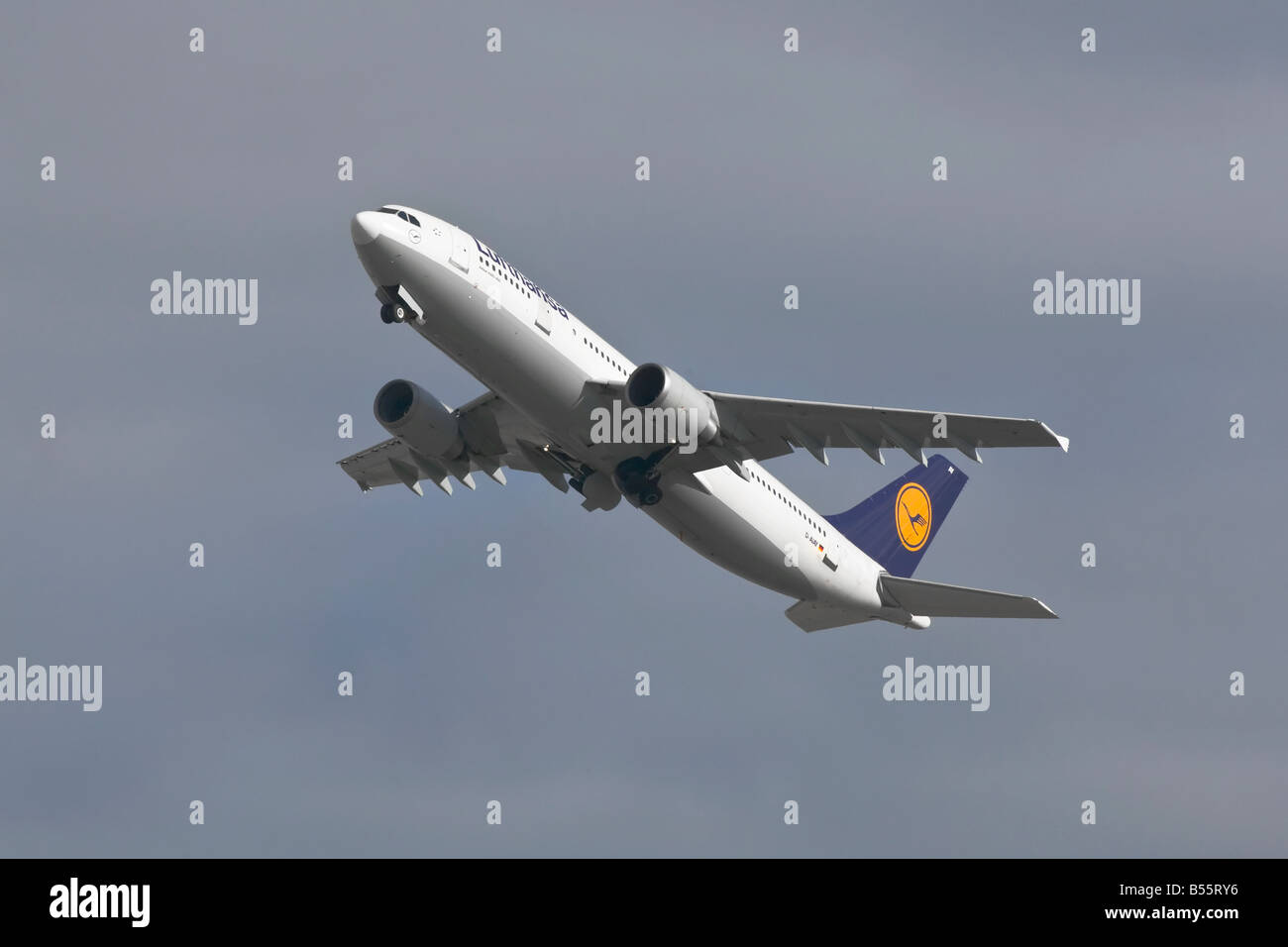 Airbus a300 jet engine Banque de photographies et d’images à haute ...