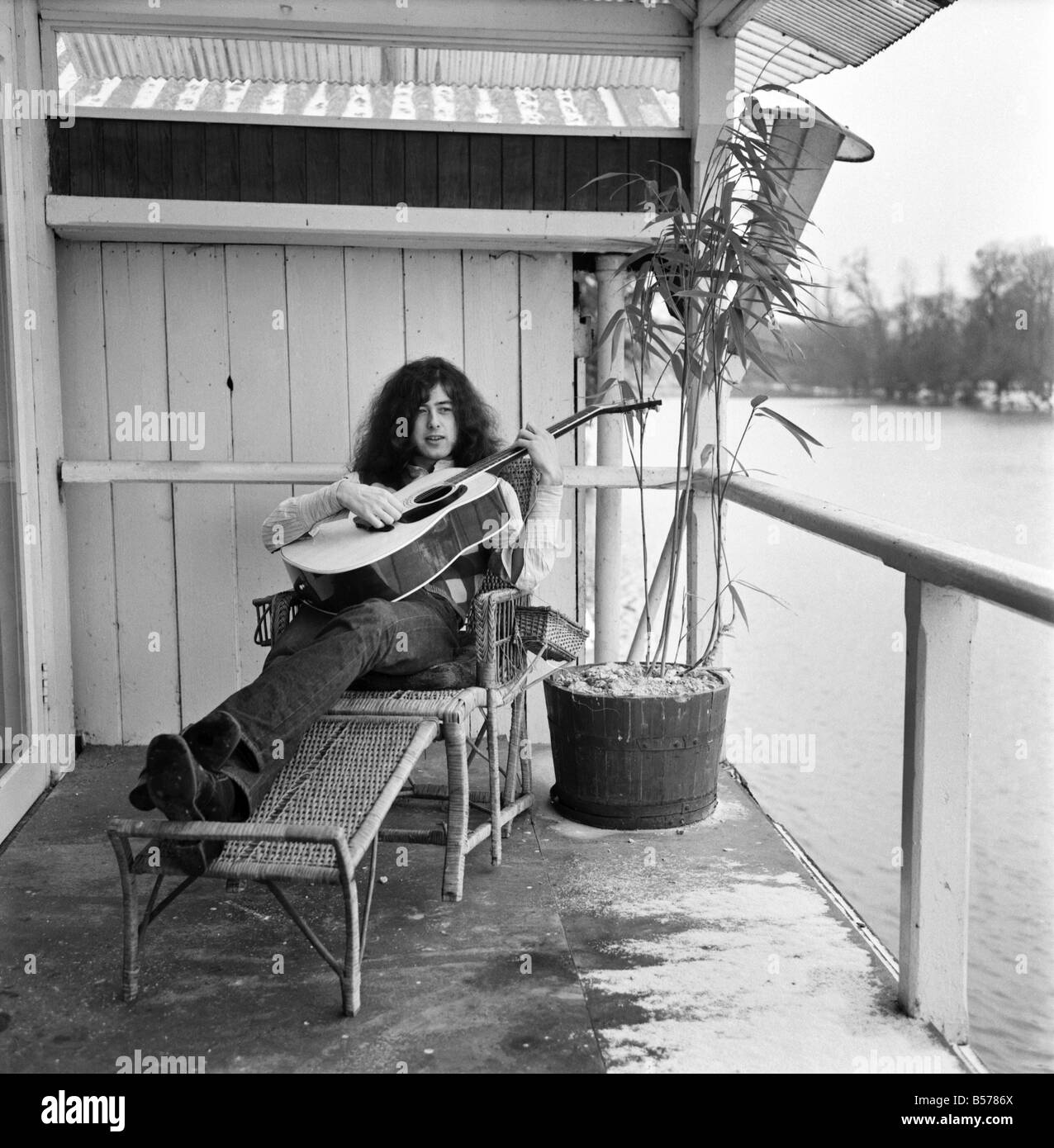Jimmy page led zeppelin Banque de photographies et d’images à haute ...