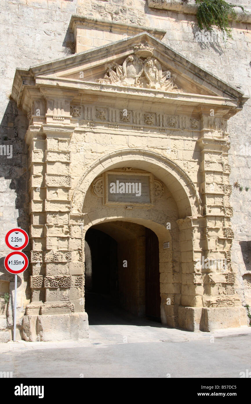 Porte grecque mdina Banque de photographies et d’images à haute ...