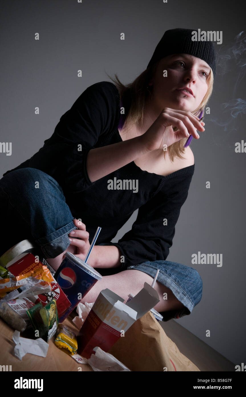 Le tabagisme des adolescents Banque de photographies et d’images à ...