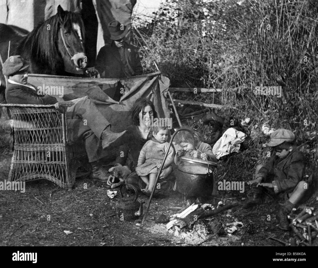 Scène de repas de Banque d'images noir et blanc - Alamy