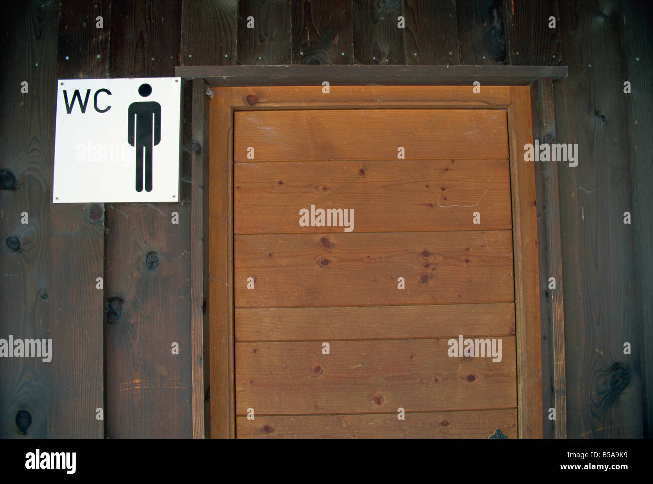 Toilettes pour hommes Banque de photographies et d’images à haute ...
