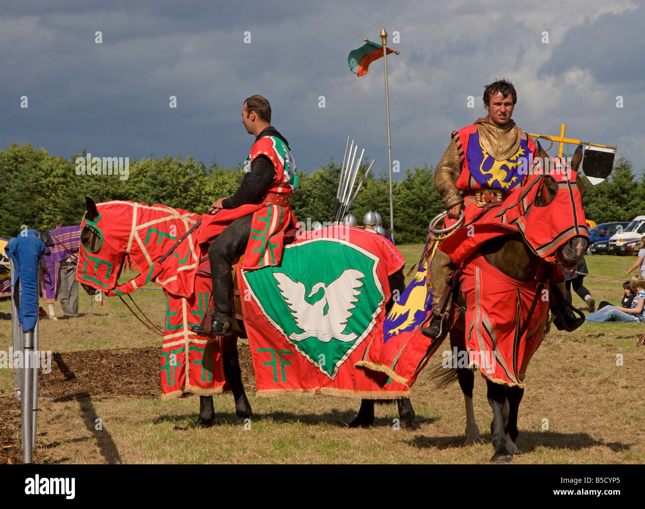 Two knights jousting at a tournament Banque de photographies et d ...