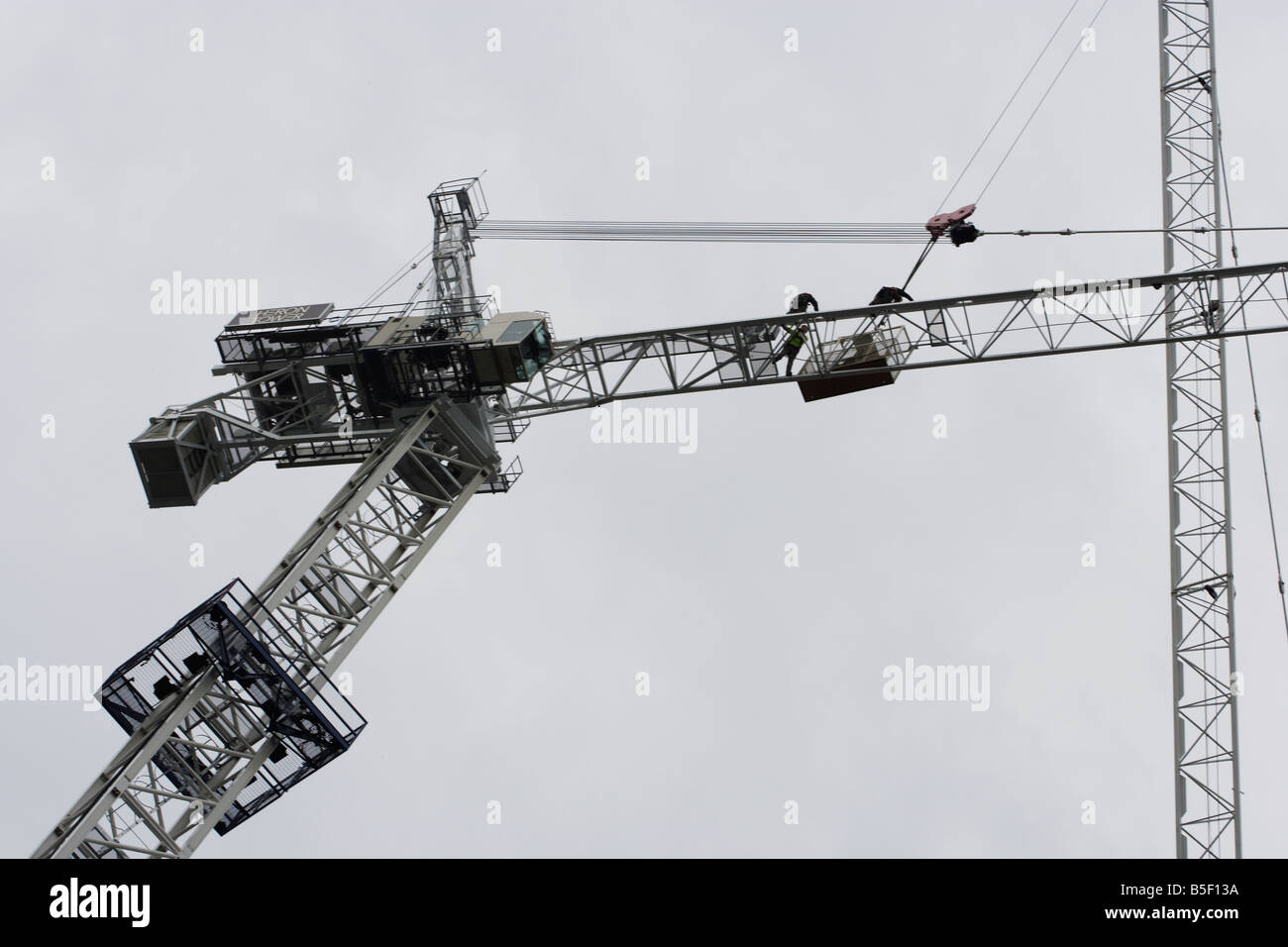 Bras de grue Banque de photographies et d’images à haute résolution - Alamy