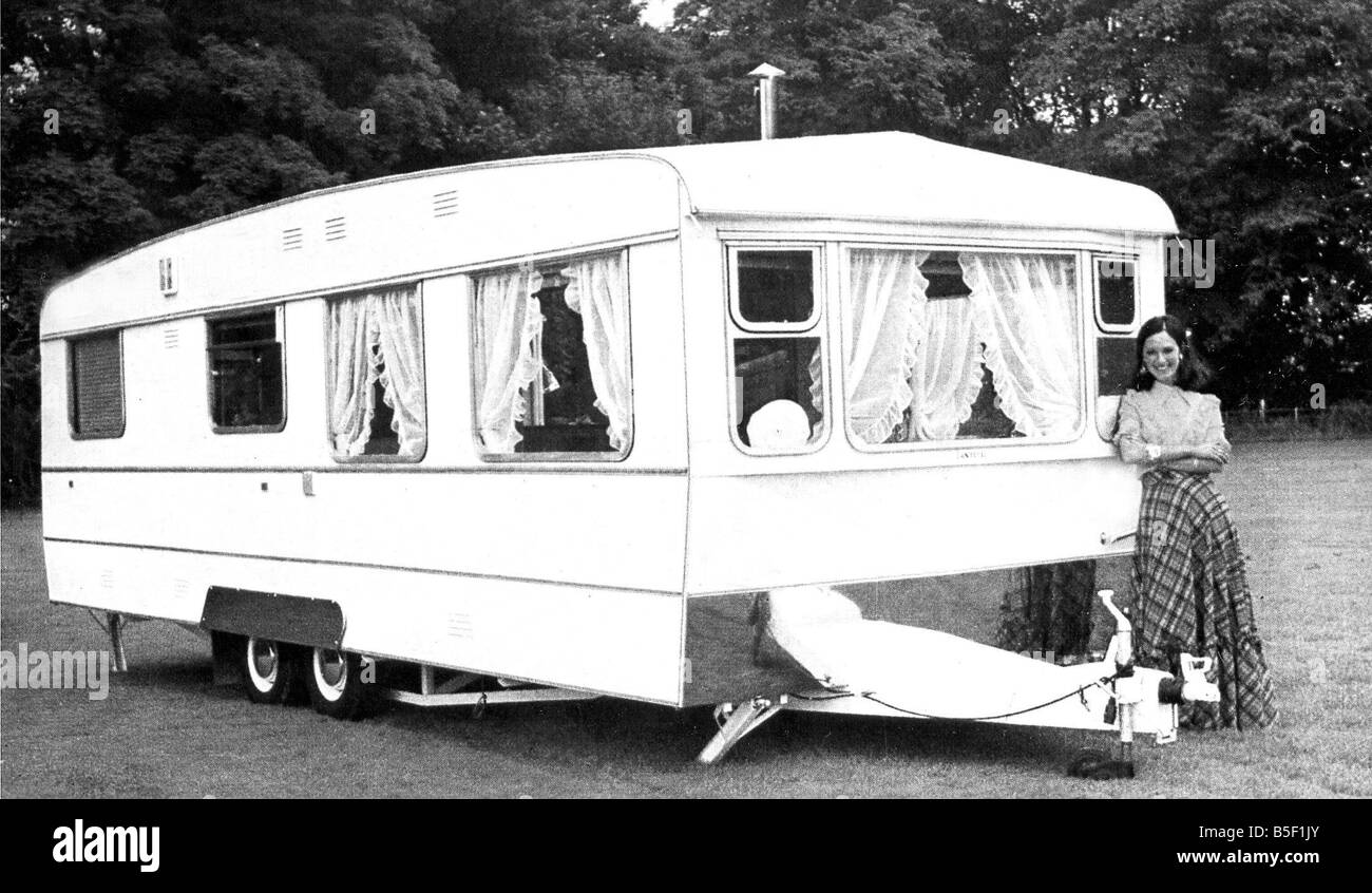 Une grande caravane à partir des années 1970 Photo Stock - Alamy