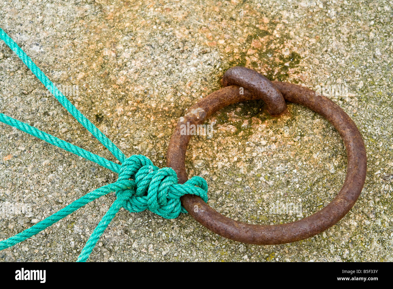 Anneau d'amarrage Banque de photographies et d’images à haute ...