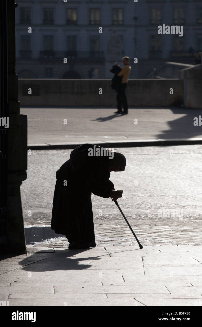 Mendiant paris Banque de photographies et d’images à haute résolution ...