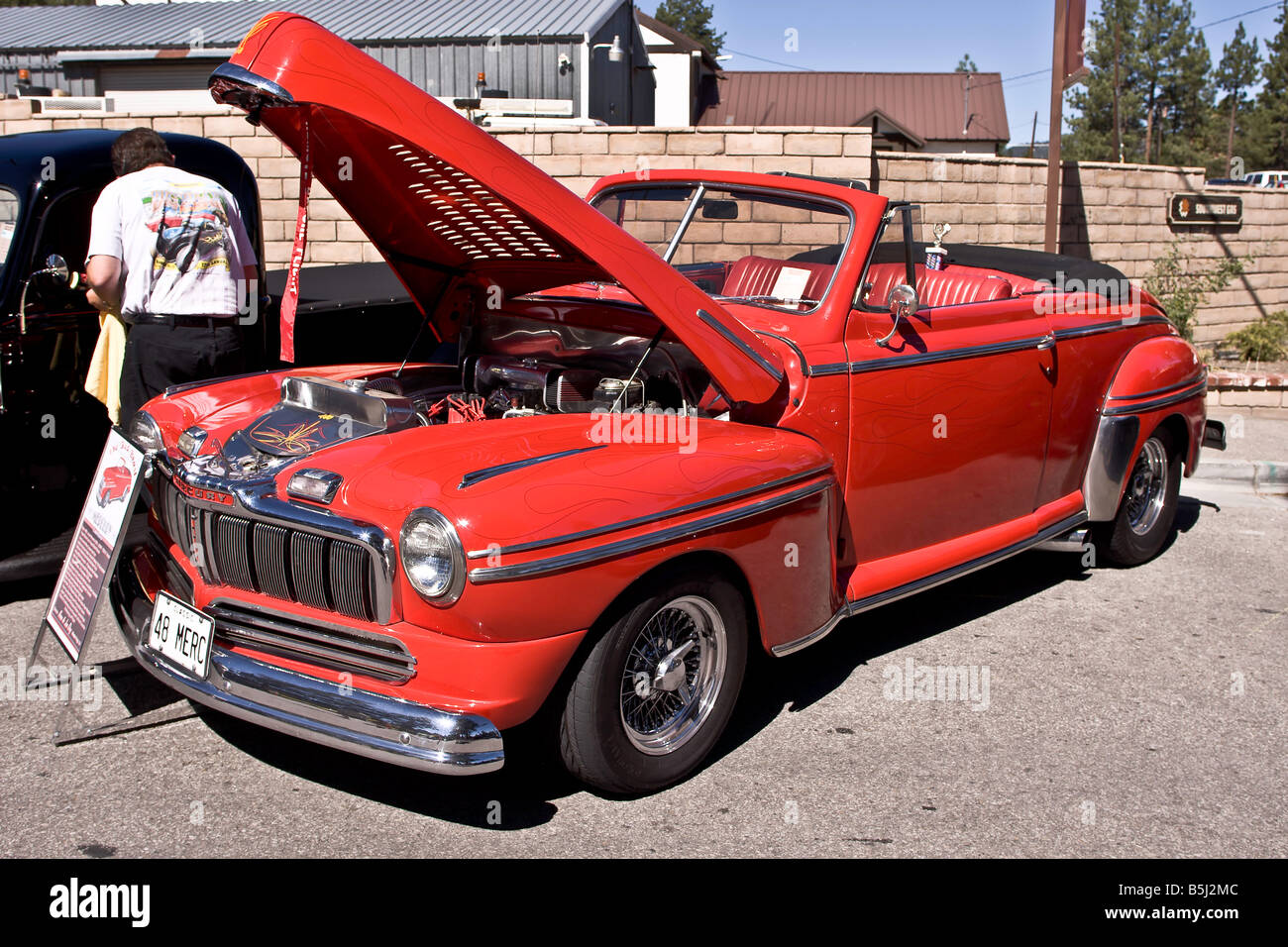 Mercure Rouge Banque d'image et photos - Alamy