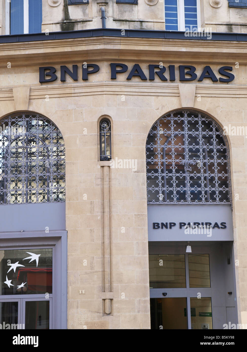 Bnp paribas building Banque de photographies et d’images à haute ...