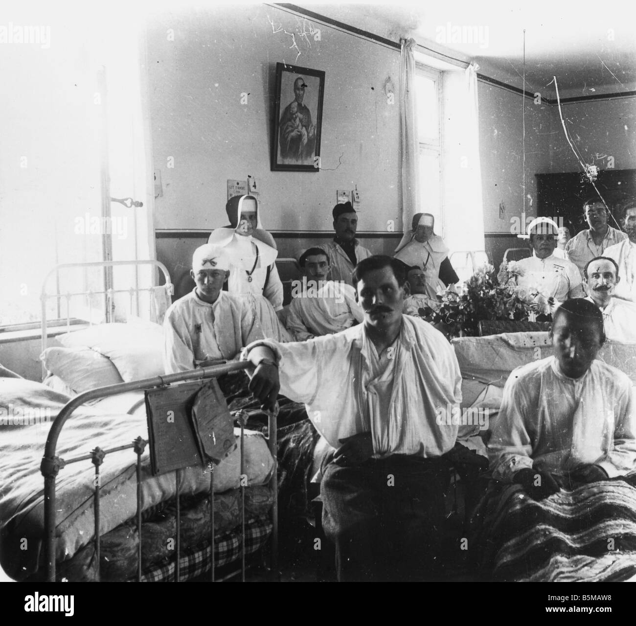 2 M60 L1 1917 16 E LA PREMIÈRE GUERRE MONDIALE, l'hôpital de campagne ...