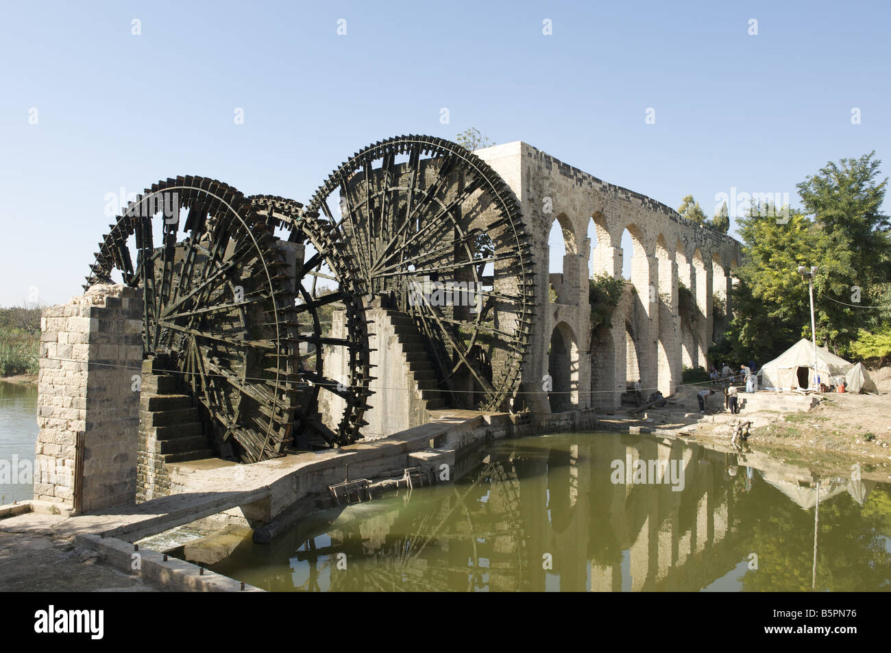 Hama noria water wheel Banque de photographies et d’images à haute ...