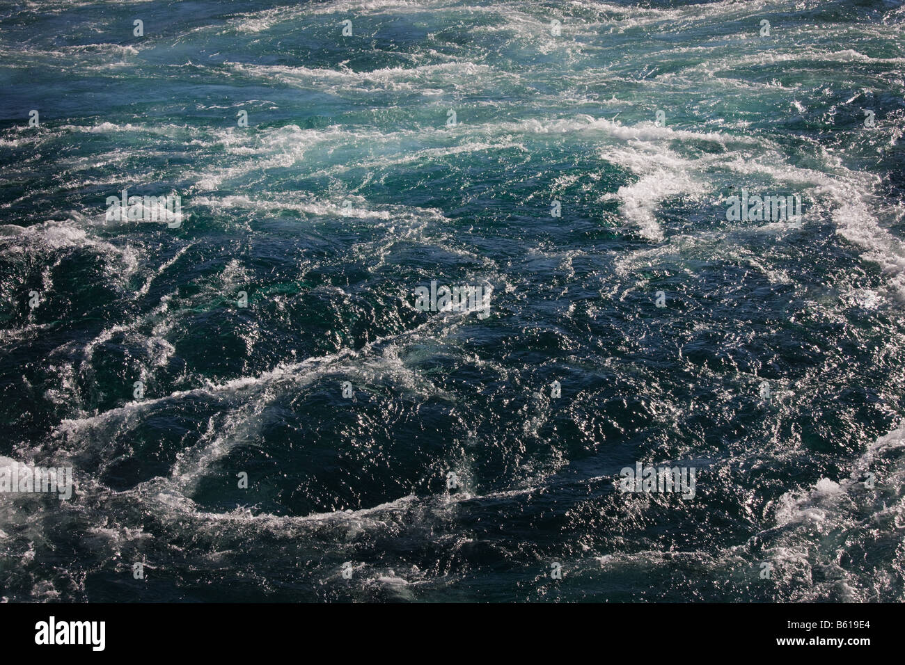 Maelstrom of saltstraumen Banque de photographies et d’images à haute ...
