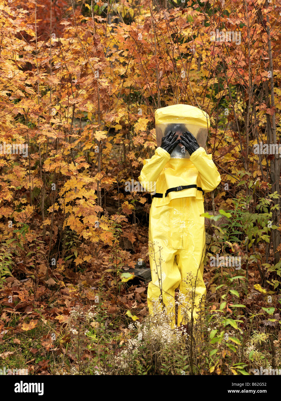 Hazmat suit Banque de photographies et d’images à haute résolution - Alamy