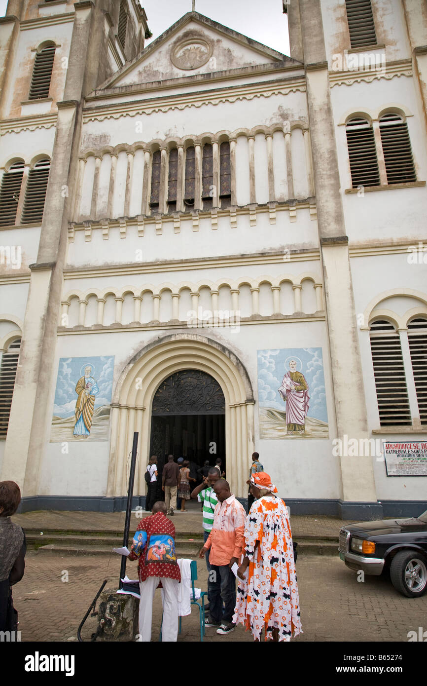 Catholic cathedral church africa Banque de photographies et d’images à ...