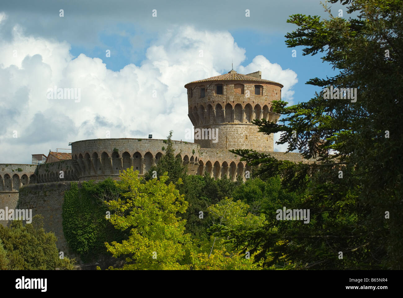 Volterra castle Banque de photographies et d’images à haute résolution ...
