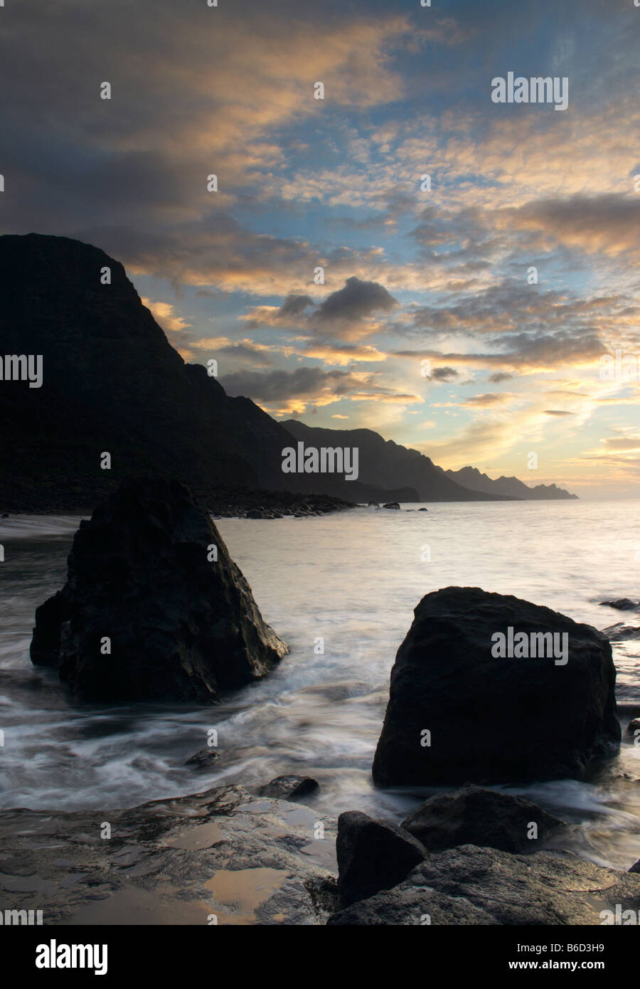 Queue de dragons Banque de photographies et d’images à haute résolution ...