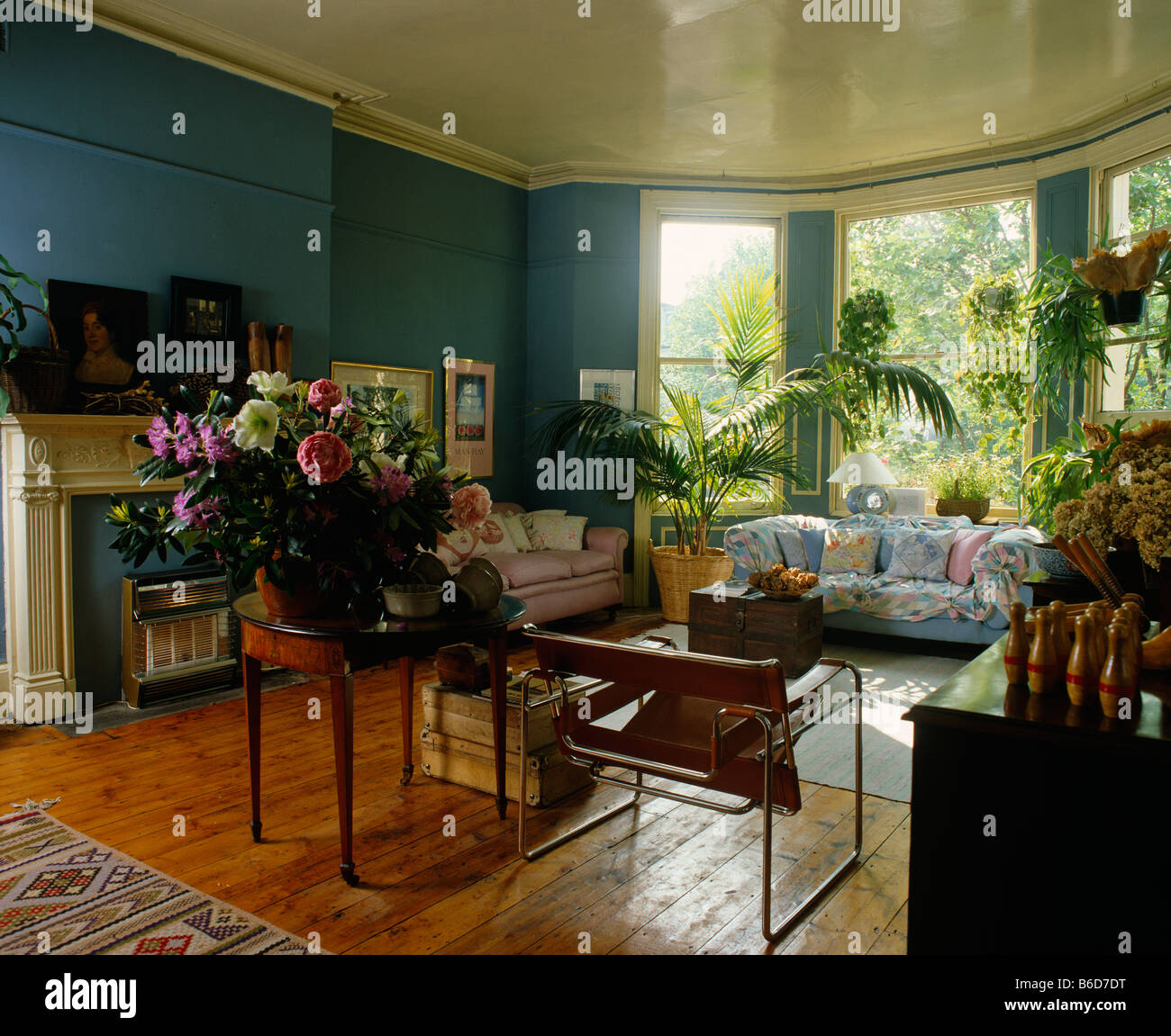 Living room decor 80s Banque de photographies et d’images à haute ...