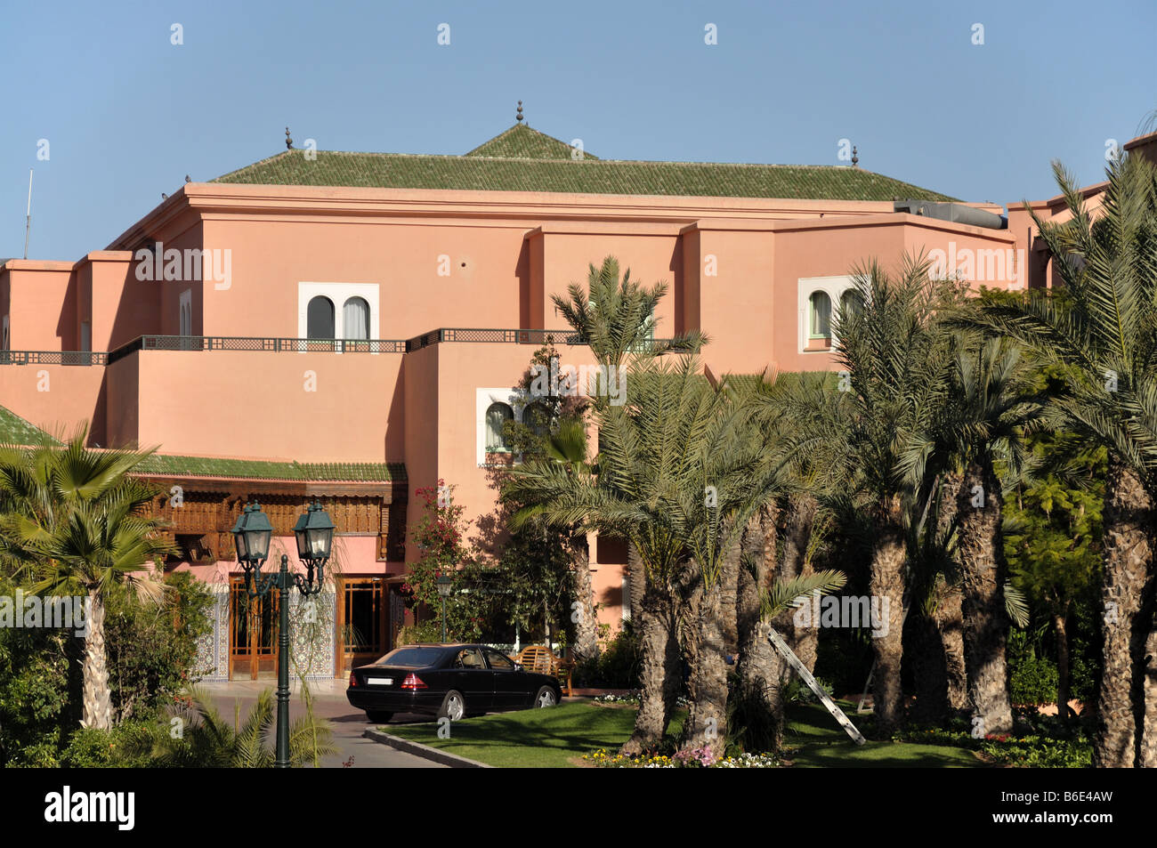Maison marocaine moderne Banque de photographies et d’images à haute ...