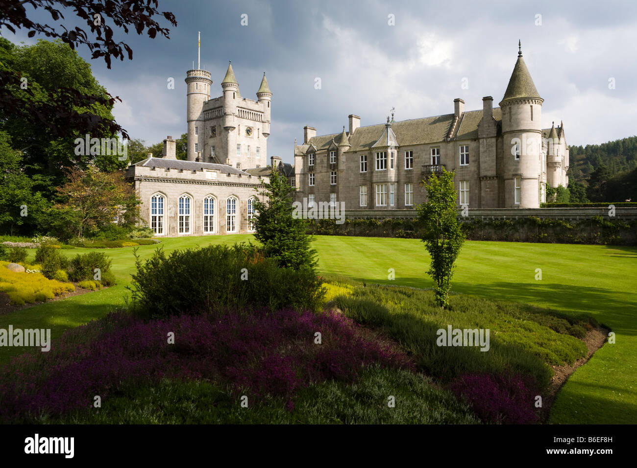 Balmoral castle Banque de photographies et d’images à haute résolution ...