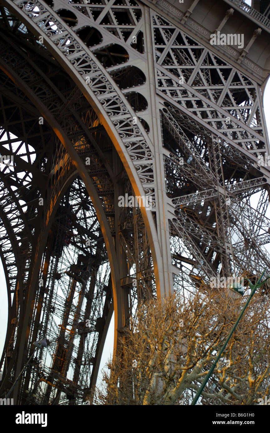 Eiffel tower structural detail Banque de photographies et d’images à ...